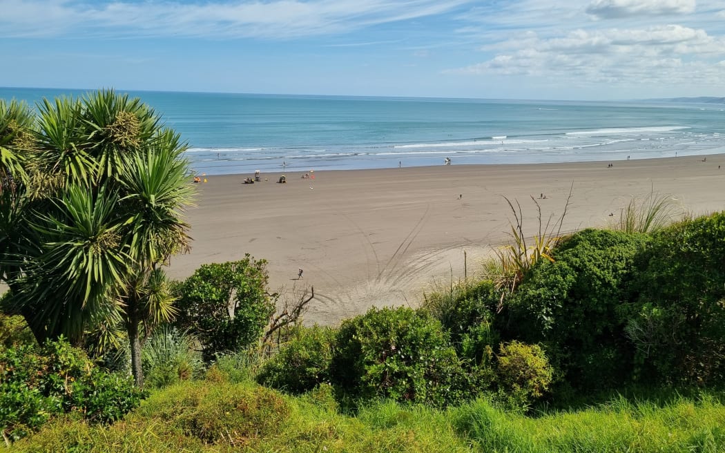 Raglan residents worried about hosting World Surf League Championship ...