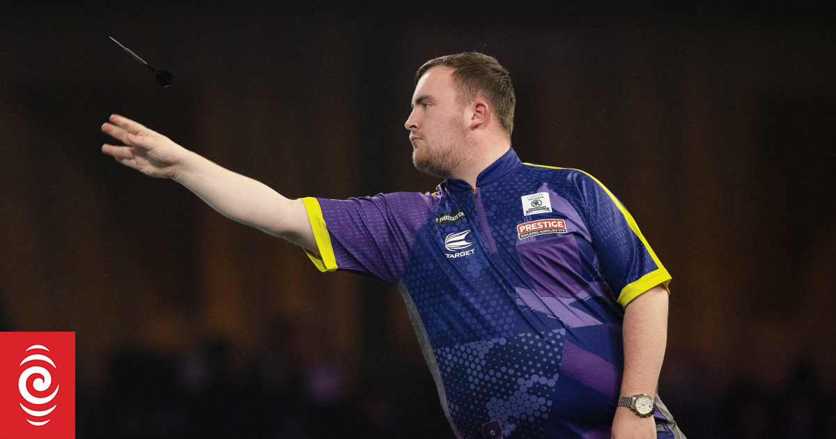 Luke Littler continues his golden run at world champs | RNZ News