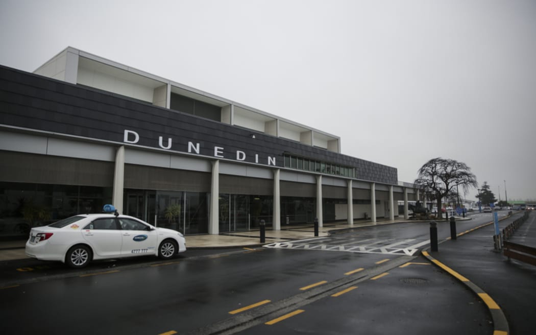 No plan for international services to return to Dunedin Airport | RNZ News