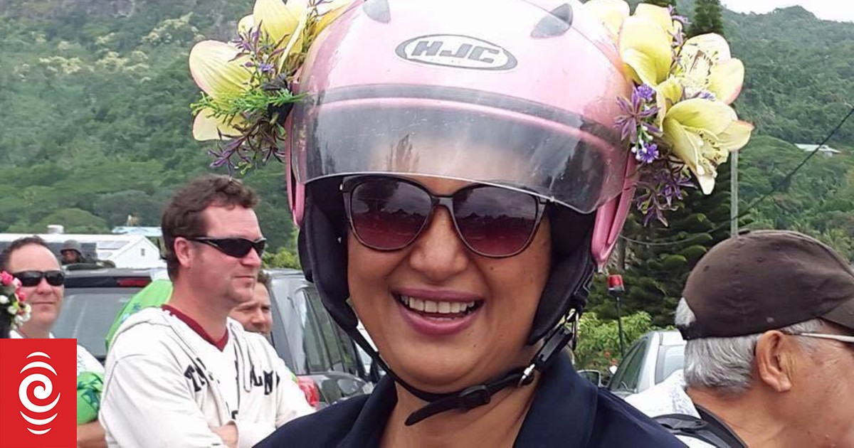 Cooks police to enforce helmet use in motorbike tests | RNZ News