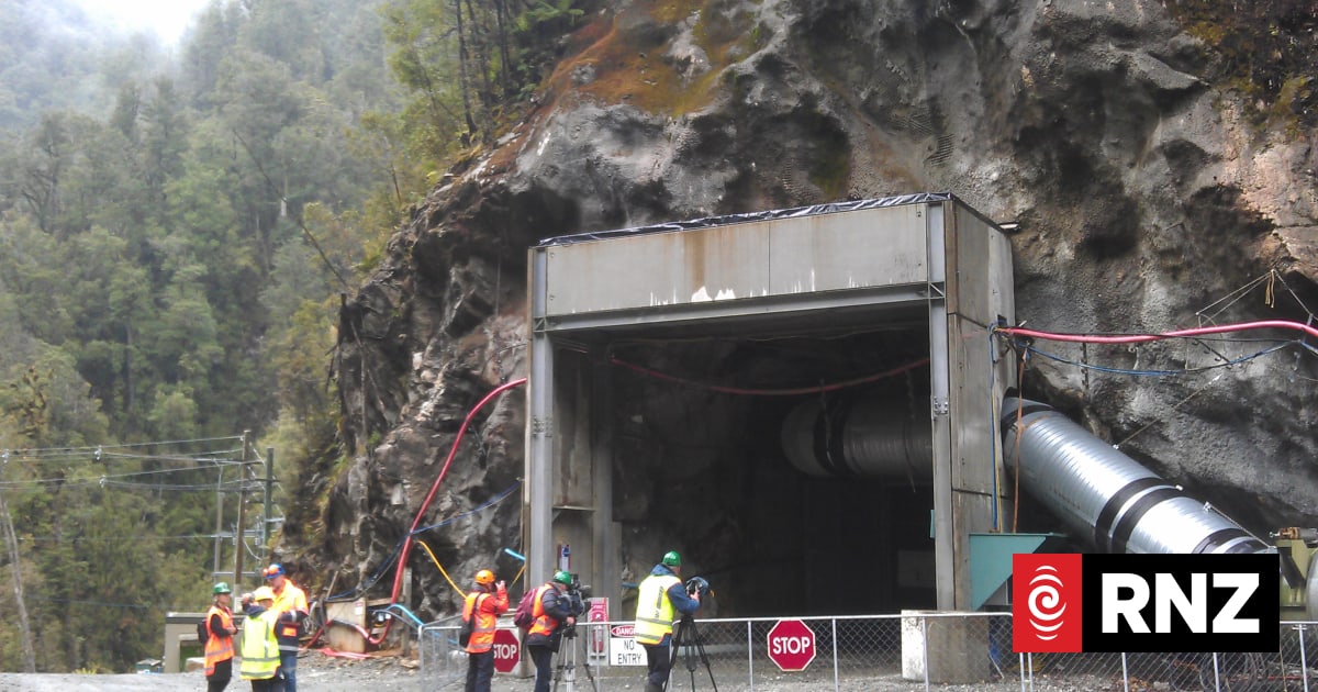 Pike mine owner may hold special meeting | RNZ