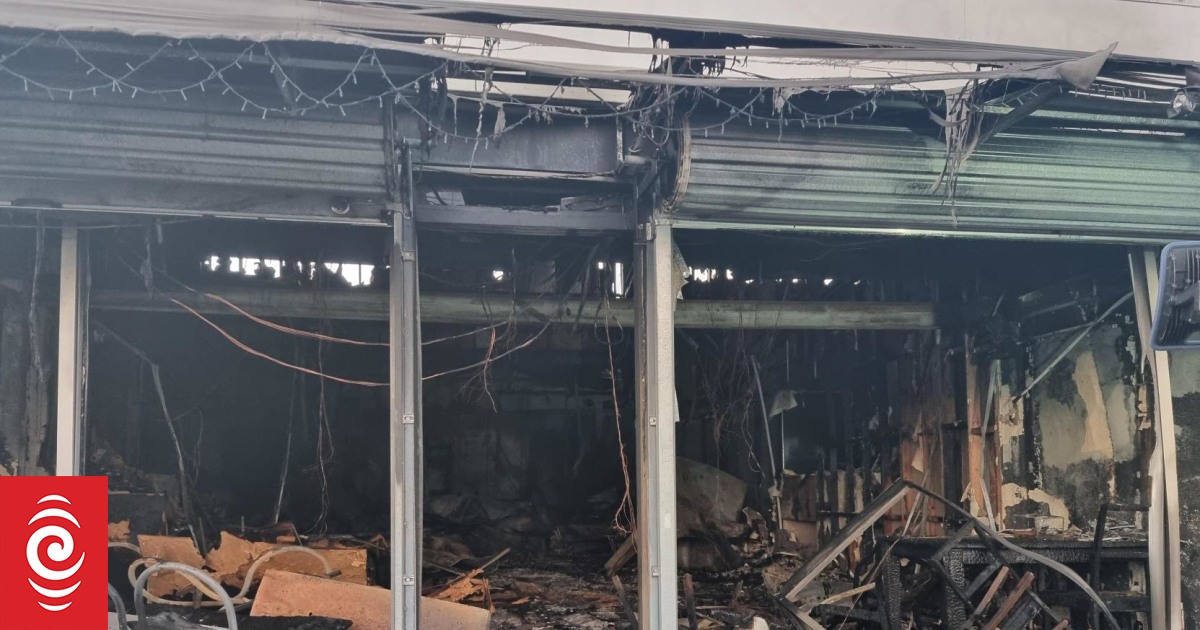 Fire destroys shops in Takanini, investigation underway | RNZ News