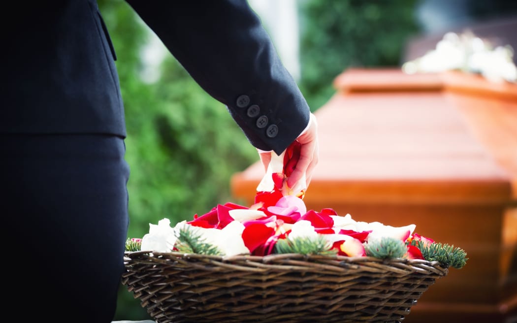 Ensuring loved ones' wishes are honoured when they die, a guide | RNZ