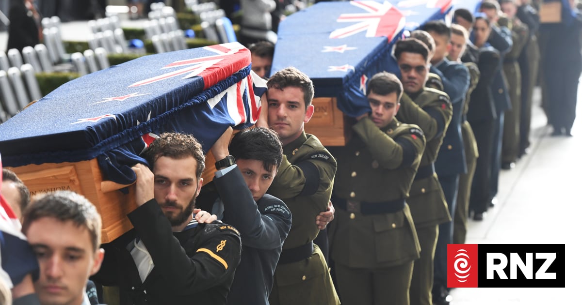 Remains of fallen soldiers return to New Zealand | RNZ