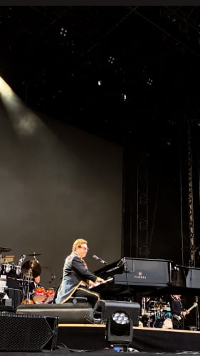Elton John concert rescheduled so he can recover from pneumonia | RNZ