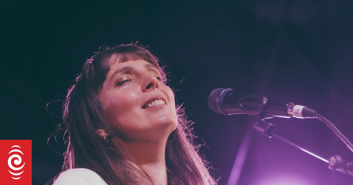 Live music with Amiria Grenell | RNZ