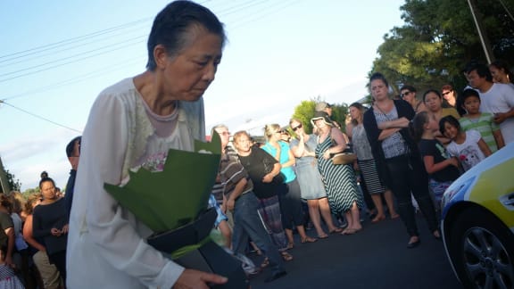 Te Atatu mourners | A Gallery from News | RNZ