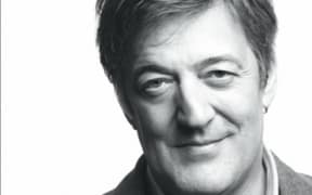 British actor Stephen Fry announces New Zealand shows | RNZ News