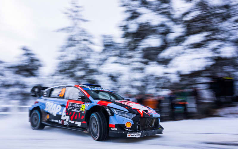 Snow and ice catch out Hayden Paddon in WRC | RNZ