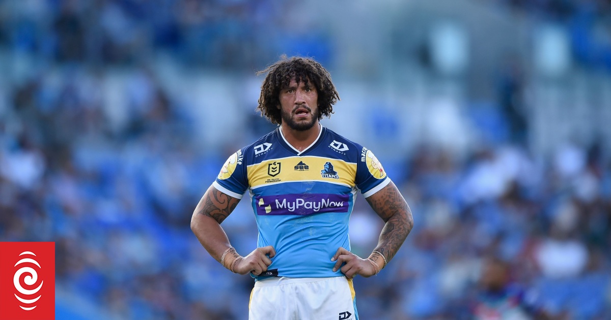 Proctor sacked after vaping in toilet | RNZ News