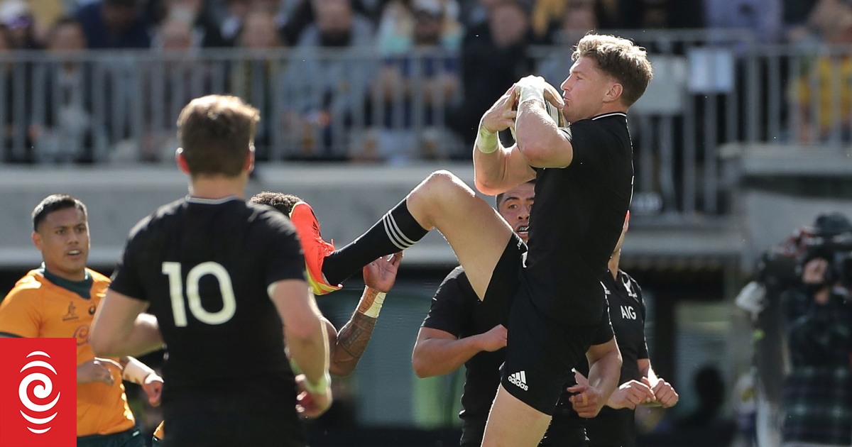 All Blacks to contest Barrett red card | RNZ News