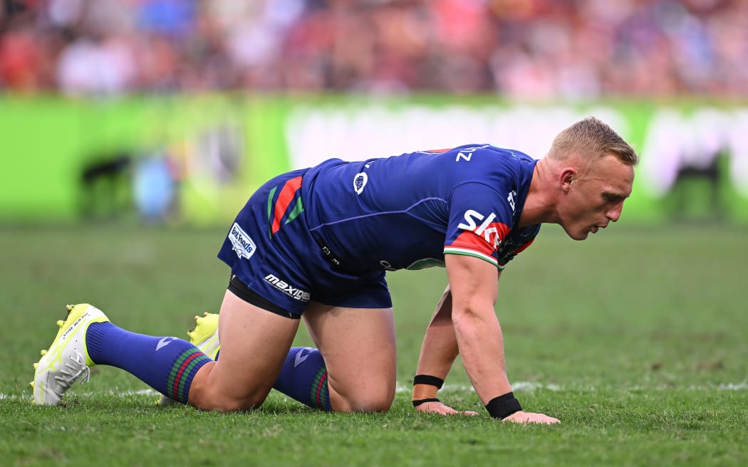 Warriors contemplate their next move at halfback | RNZ News