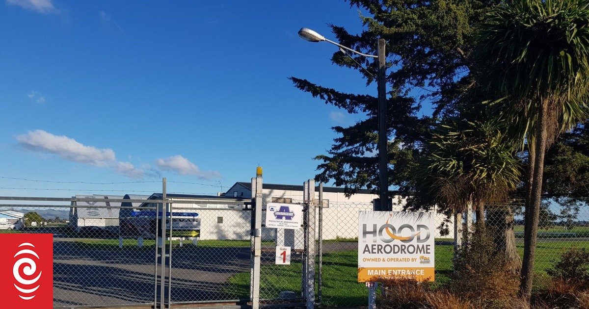 Planes collide, pilots killed in Masterton crash | RNZ