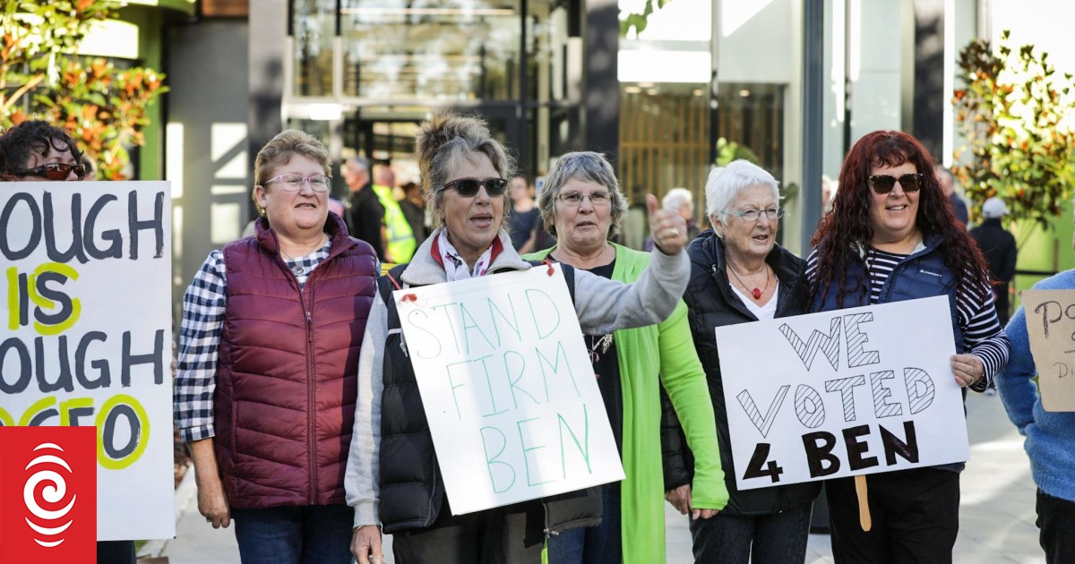 Gore council put on united front, but do the public believe it? | RNZ