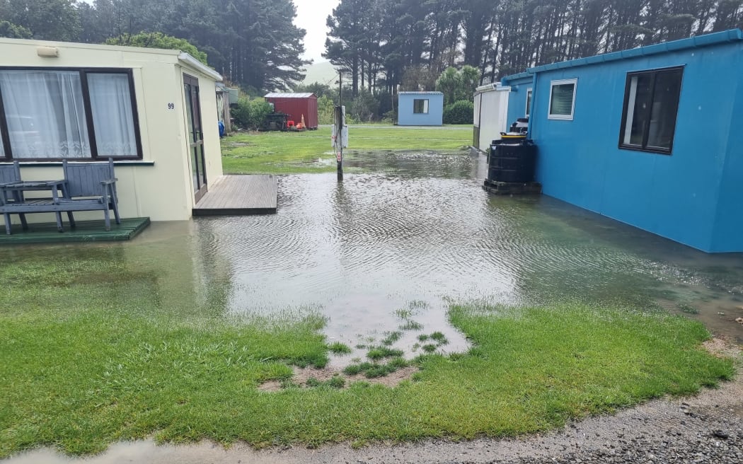 Campers evacuate overnight after Wainui River burst its banks | RNZ News