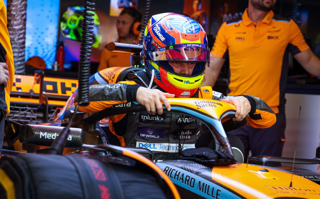 Piastri takes first F1 win amid team orders row | RNZ News