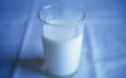 Greens wary over raw milk changes | RNZ