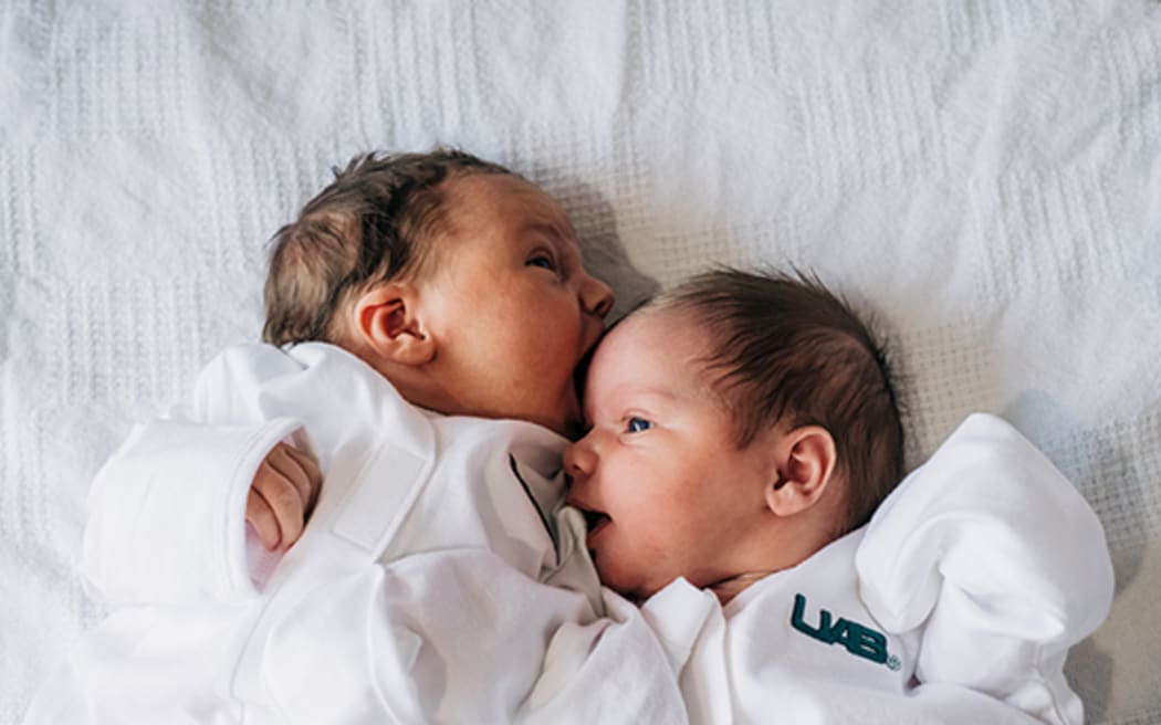 Alabama mother with rare double womb gives birth to two babies in two ...