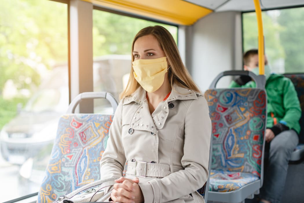 Mandatory masks: Public transport staff not 'enforcement agents' | RNZ News