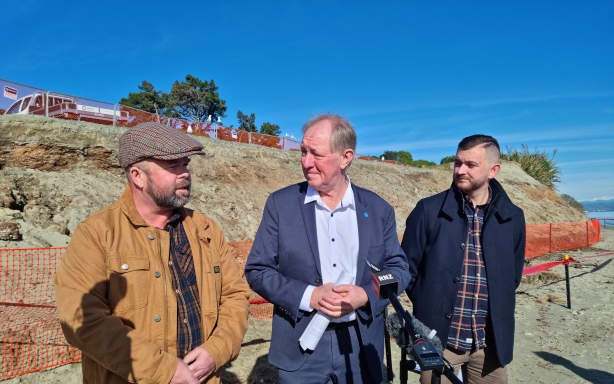Sawdust with high levels of heavy metals shuts off part of Tāhunanui ...