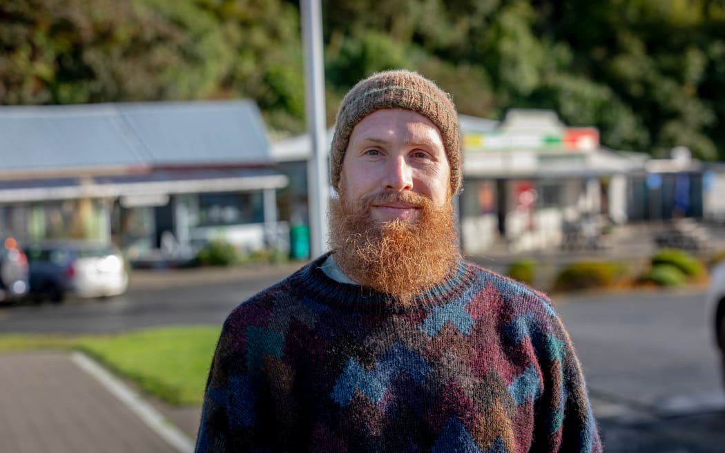 Officials want Stewart Island solar powered by Christmas in face of ...