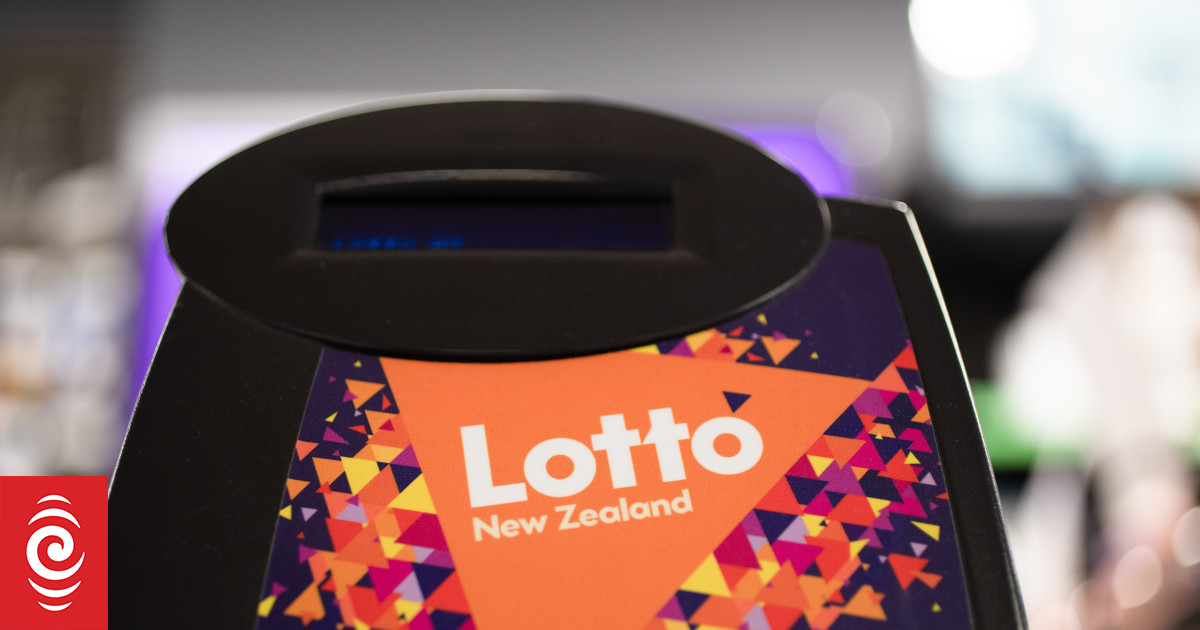 Family that won record $44m Lotto prize playing since 1987 | RNZ News