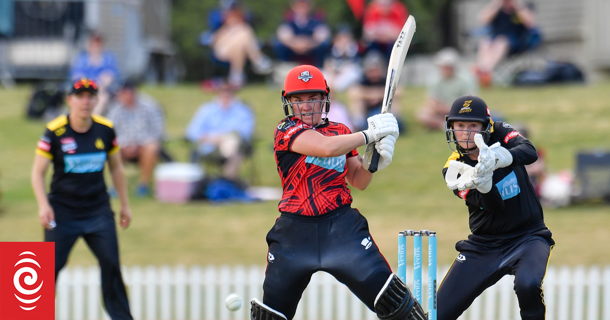 Anderson and Armstrong get their first White Ferns callup | RNZ News