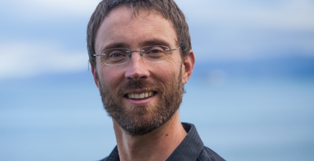 Stephen LANGE: He wishes for the Cloths of Heaven | RNZ