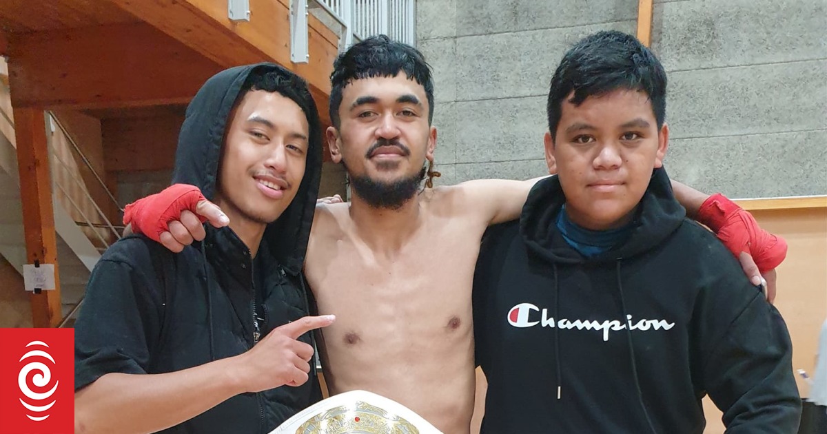 Cook Islands MMA fighter dominates in NZ tournament | RNZ